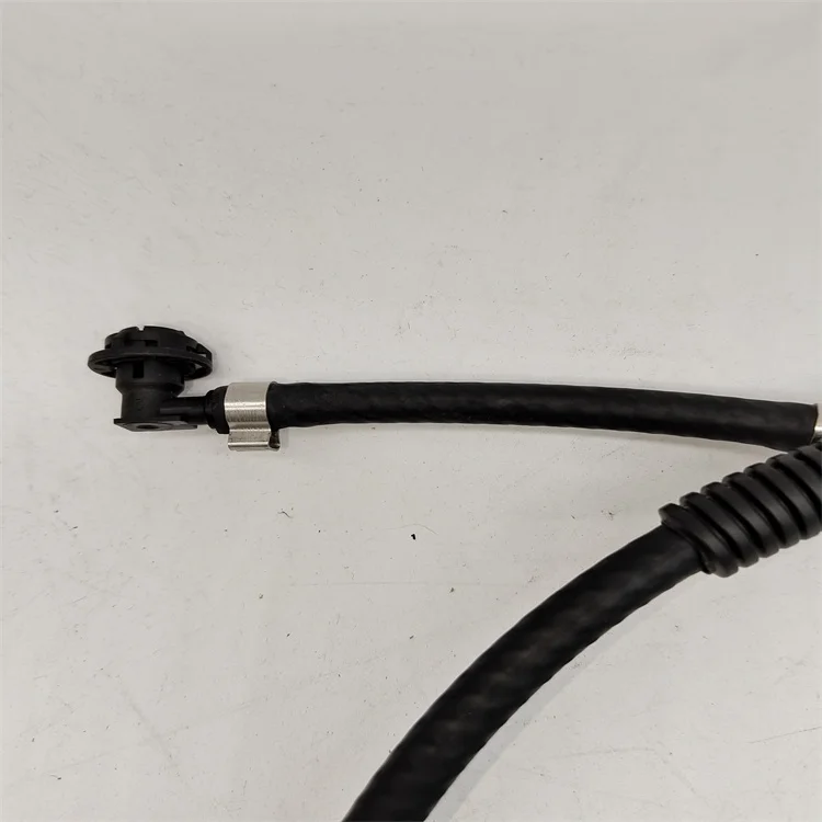 Hose Leakage Fuel A6420701332 for Mercedes-Benz 0840071