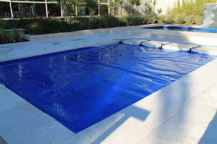 High Quality Silver Blue Swimming Pool Cover Bubble Foam Automatic ...