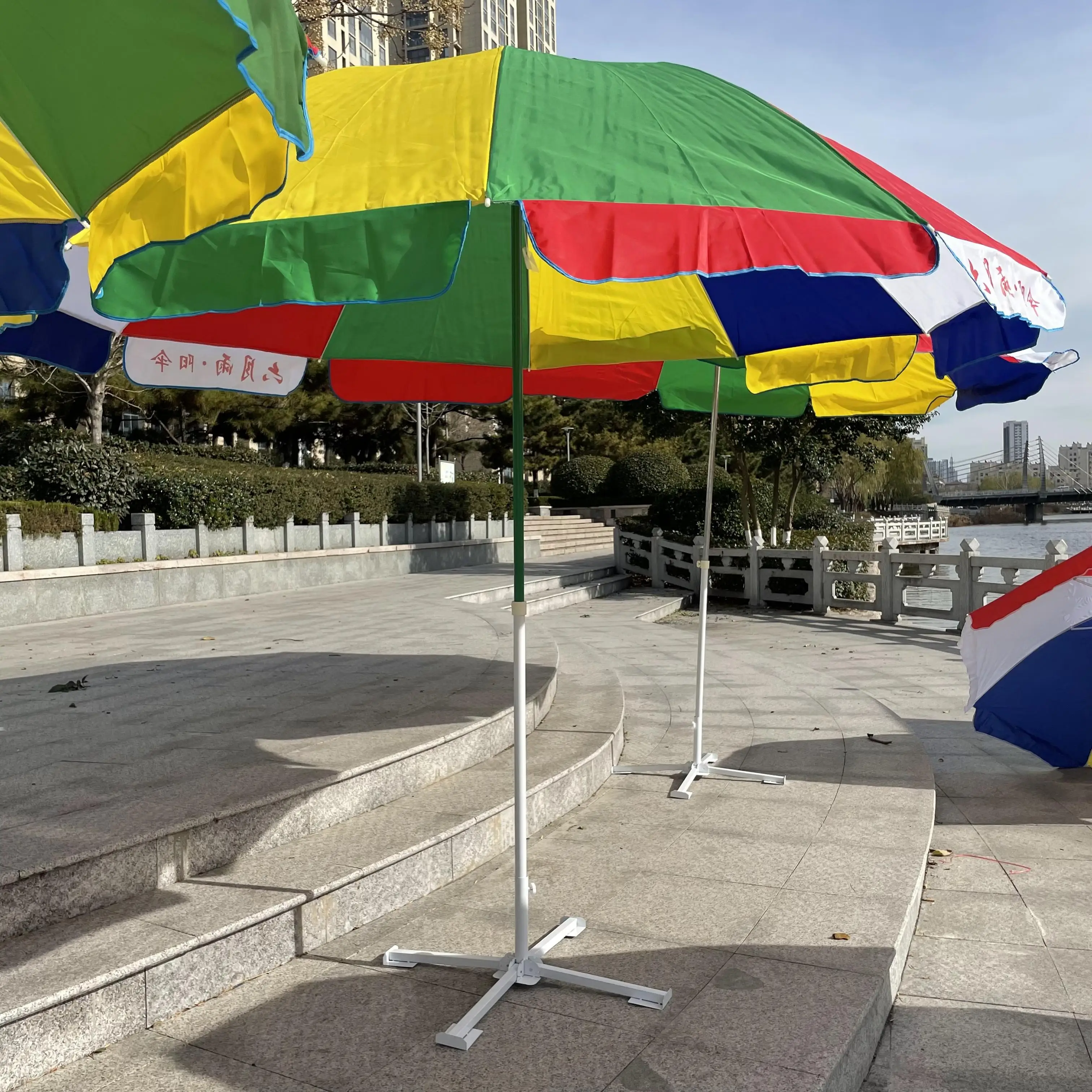 Beach Sun Umbrella Shelter - Durable Outdoor Shade Solutions