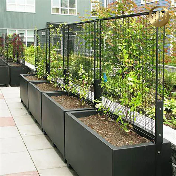 Custom Laser Cut Outdoor Aluminum Milan Grass Planter Fence