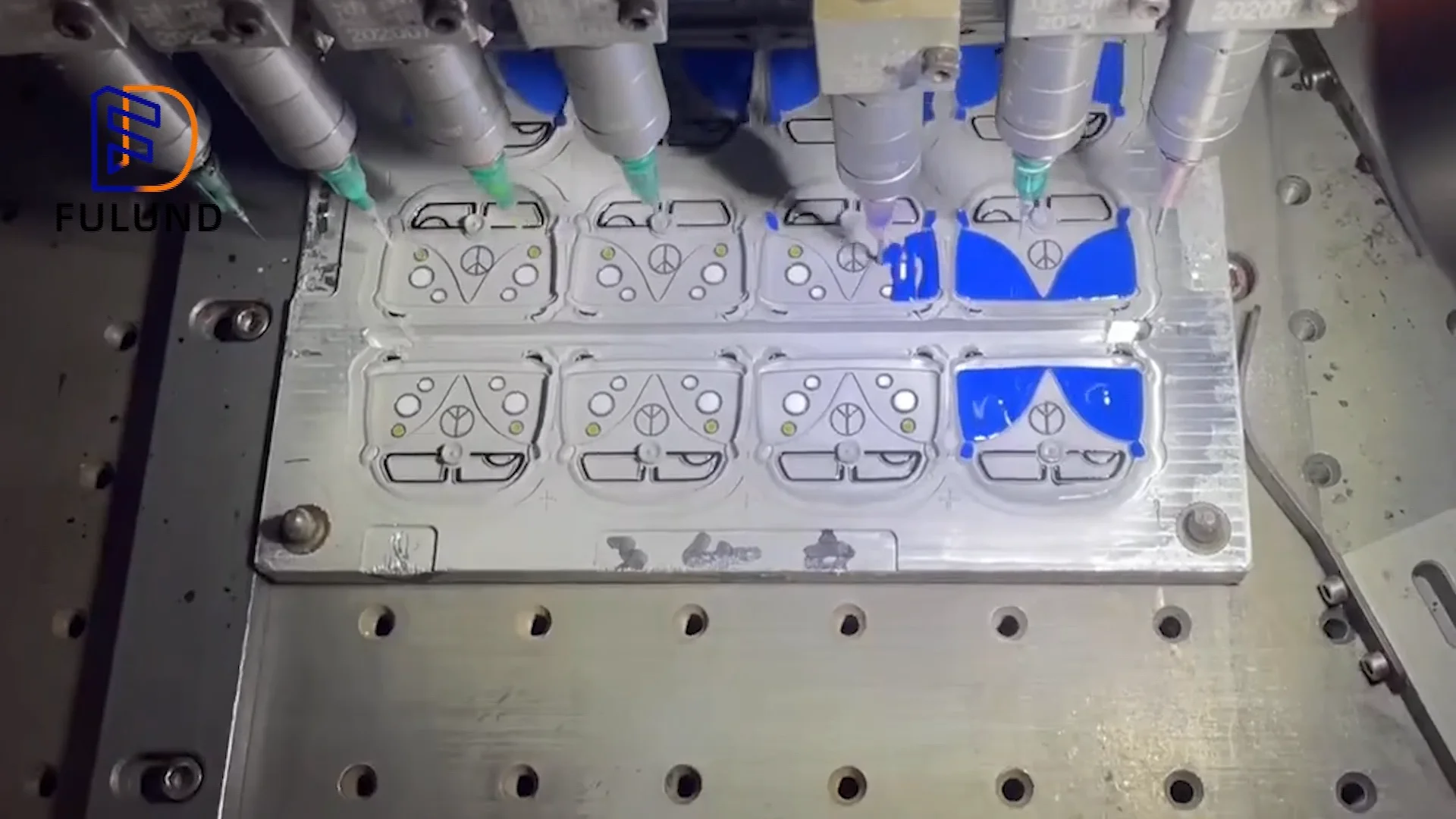 Silicone Logo Collar Label Heat Transfer Silicone Trademark Vacuum ...