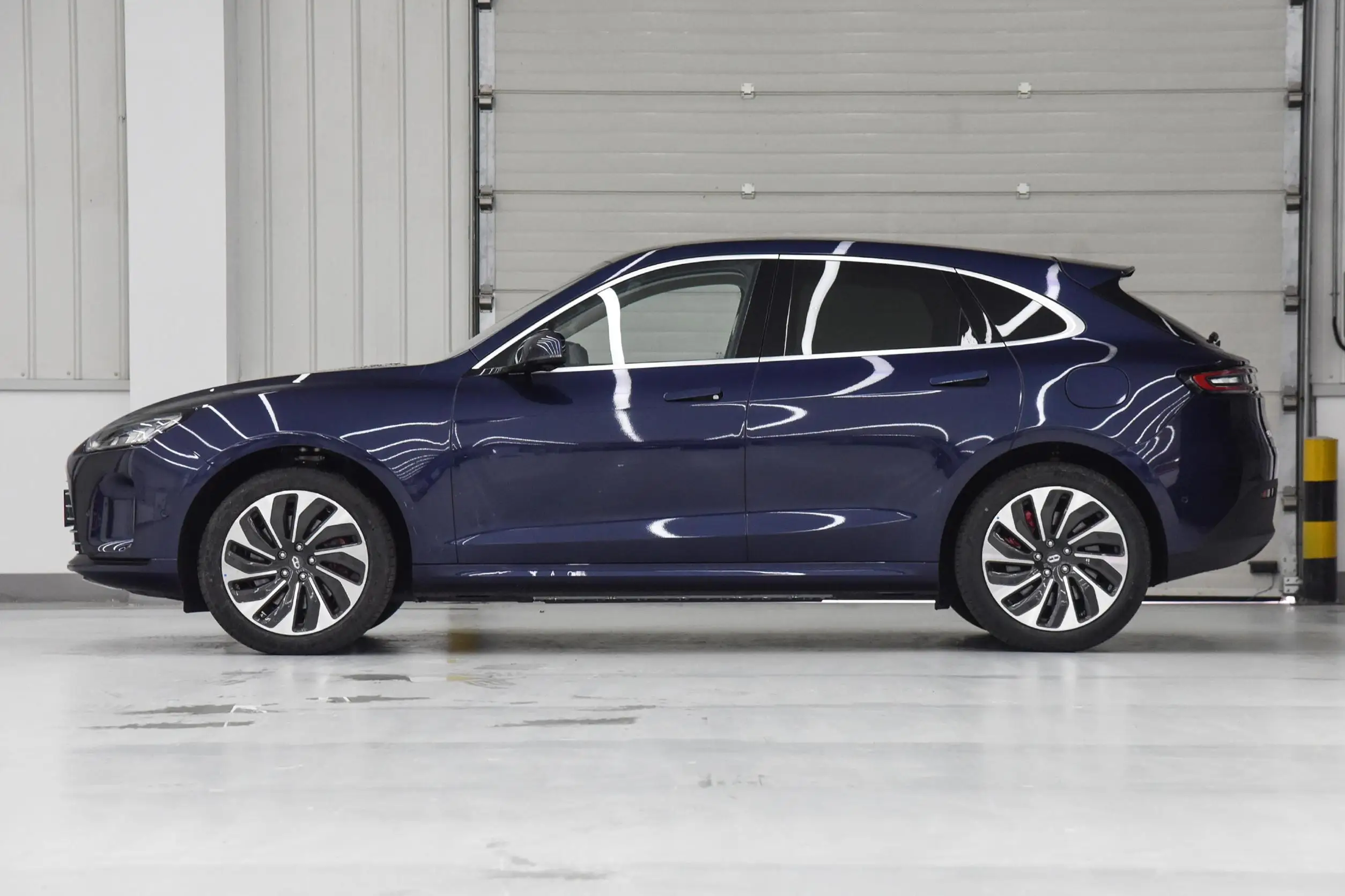 Huawei Aito M5 New Energy Vehicles Extended-range Suv Hybrid Used ...