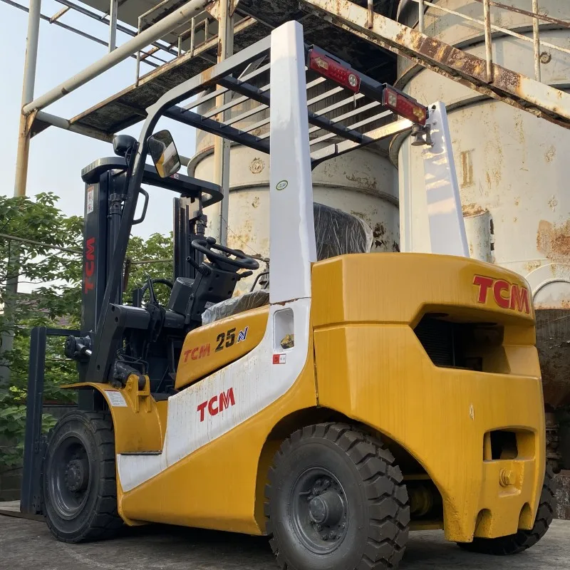 Japan Forklift Diesel Tcm Forklift 2.5 Tons Used High Quality 3 Meters ...