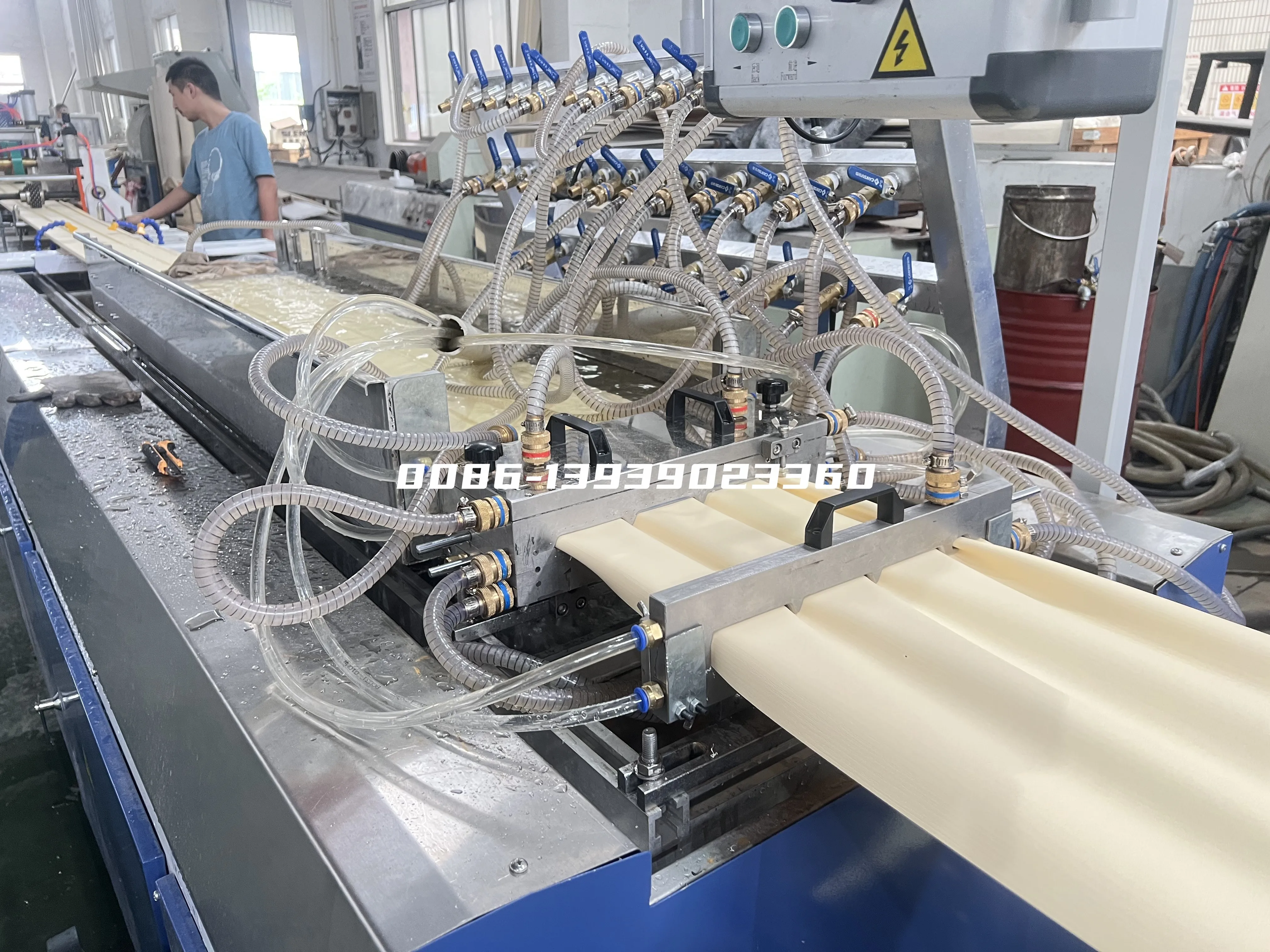 Pvc Siding Extrusion Pvc Profile Ceiling Plastic Wall Panel Extrusion ...