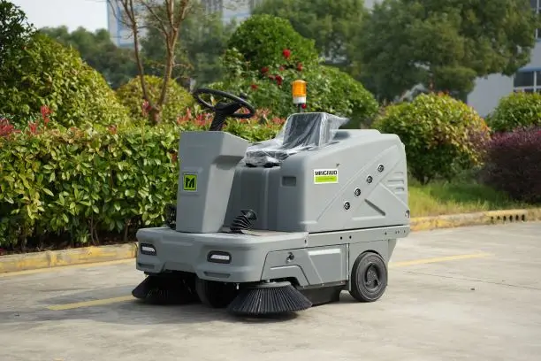 MINGNUO C200X Compact Floor Cleaning Machine - Efficient Sweeping