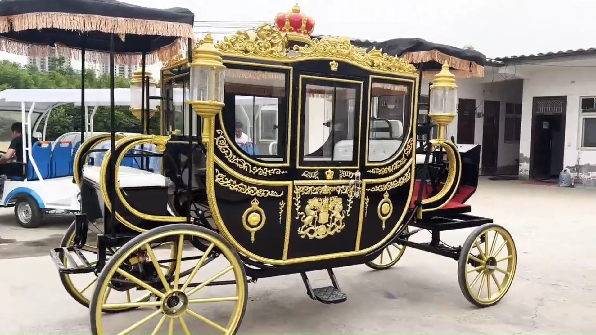 Electric Horse Carriage Horse Marathon Carriage Luxury Sightseeing ...