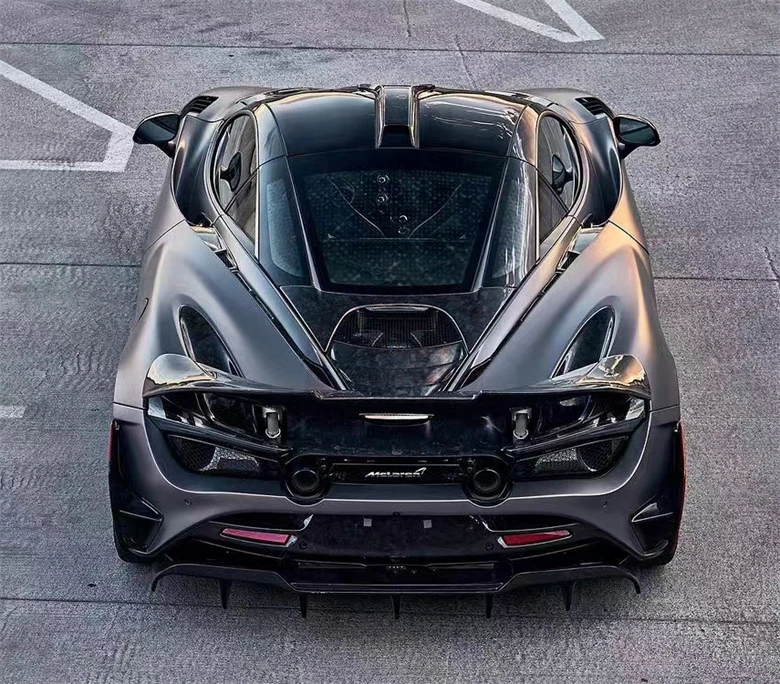 Mclaren 720S Carbon Fiber Roof Vent - Enhance Style & Performance