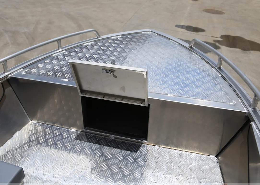 12ft V-Bottom Hull Boat - Ideal for Fishing & Working