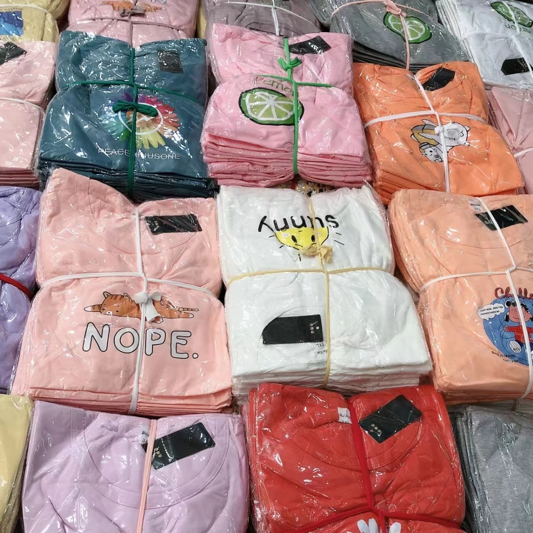 Used Clothes Wholesale Low Price Apparel Stock Summer Women Men Unisex ...
