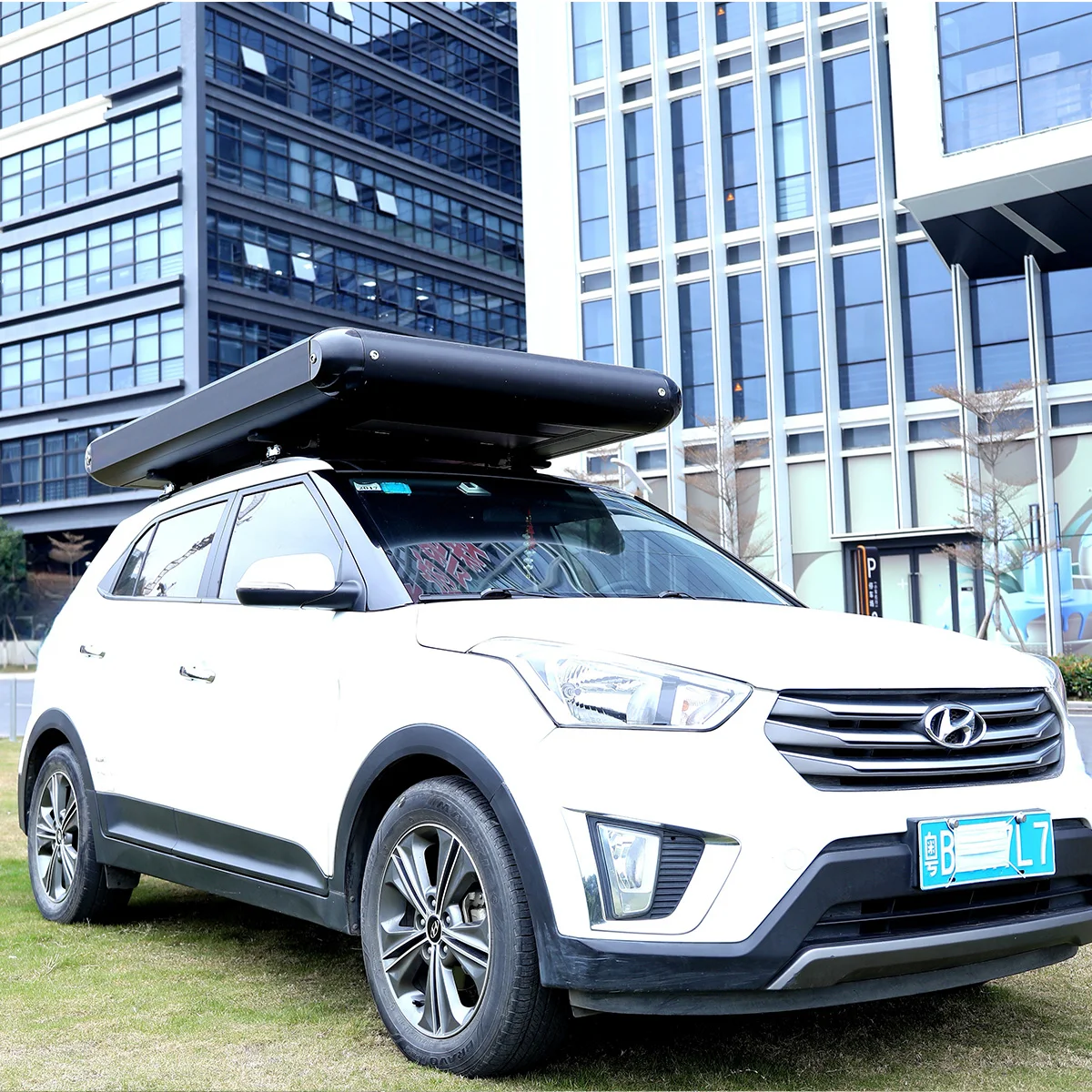 Black Roof Top Tent Triangle Off Road Outdoor Hard Rooftop Tents ...