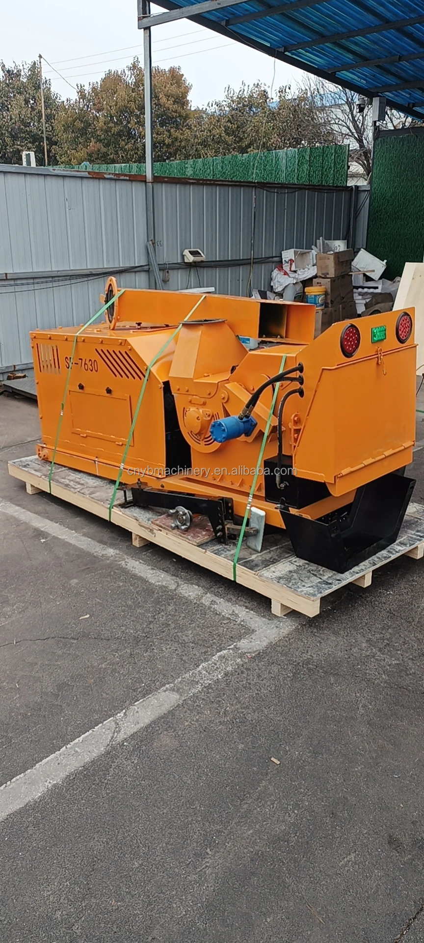 Diesel Engine And Mobile Forestry Branch Logs Wood Chopper Machine Wood ...