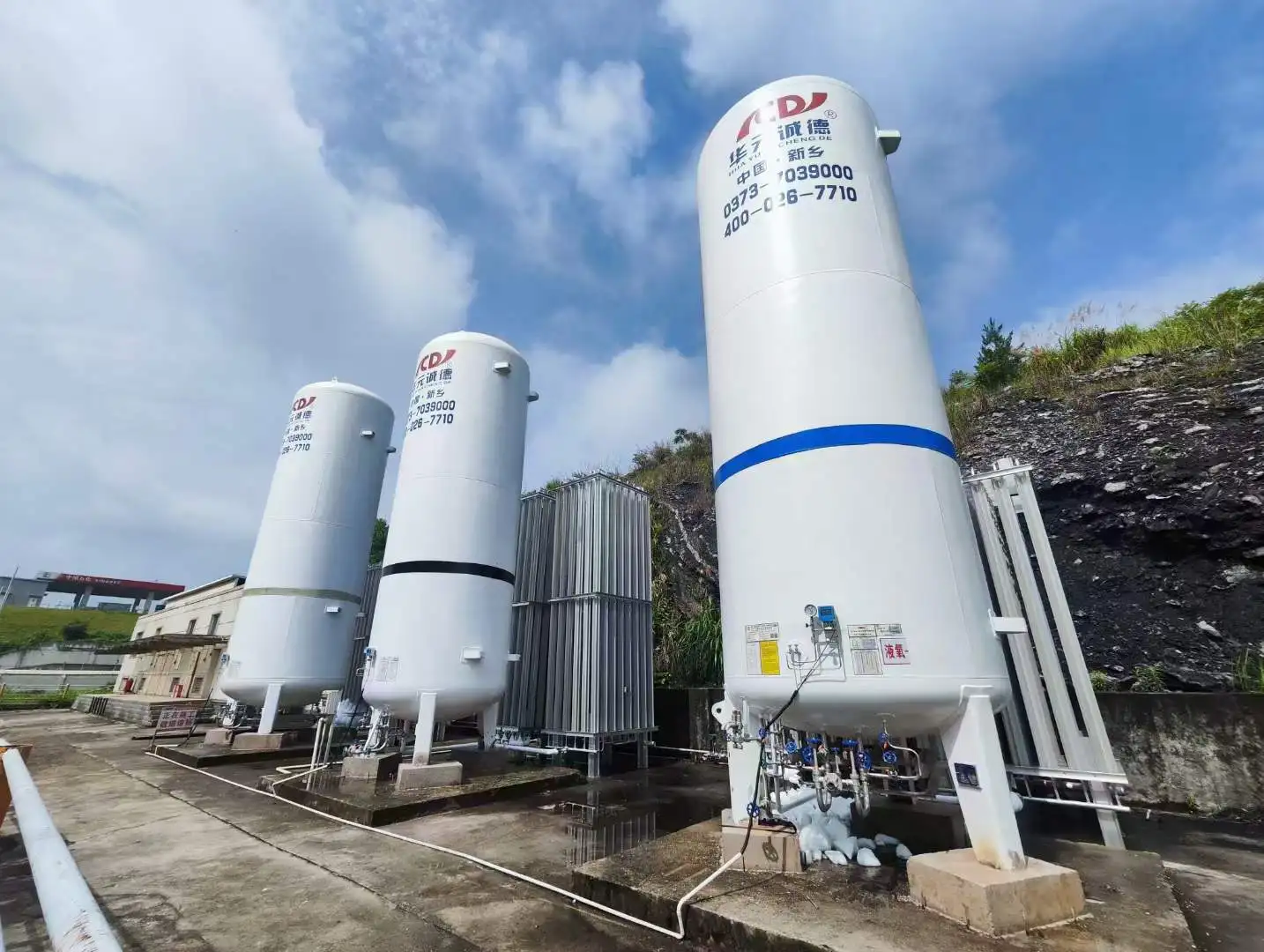 20m3 0.8Mpa Compact Vertical LNG Storage Tank For Transport Solutions ...