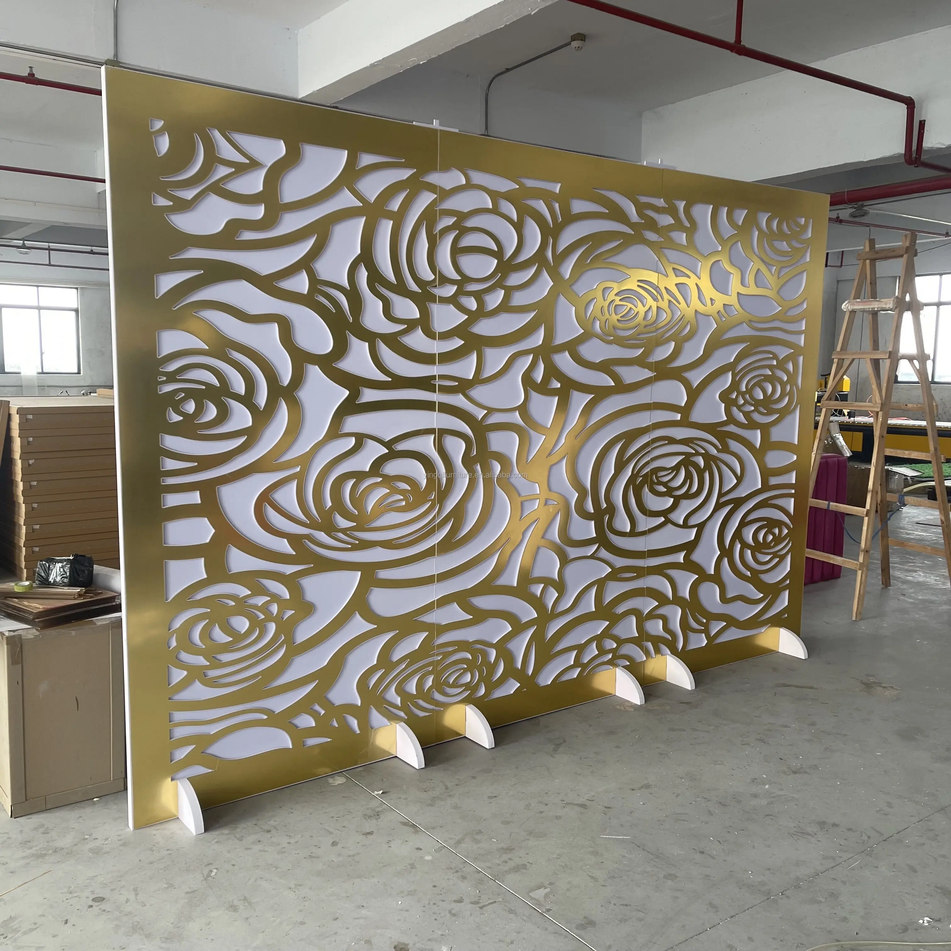 Luxury Wedding Backdrop - Elegant Stage Design