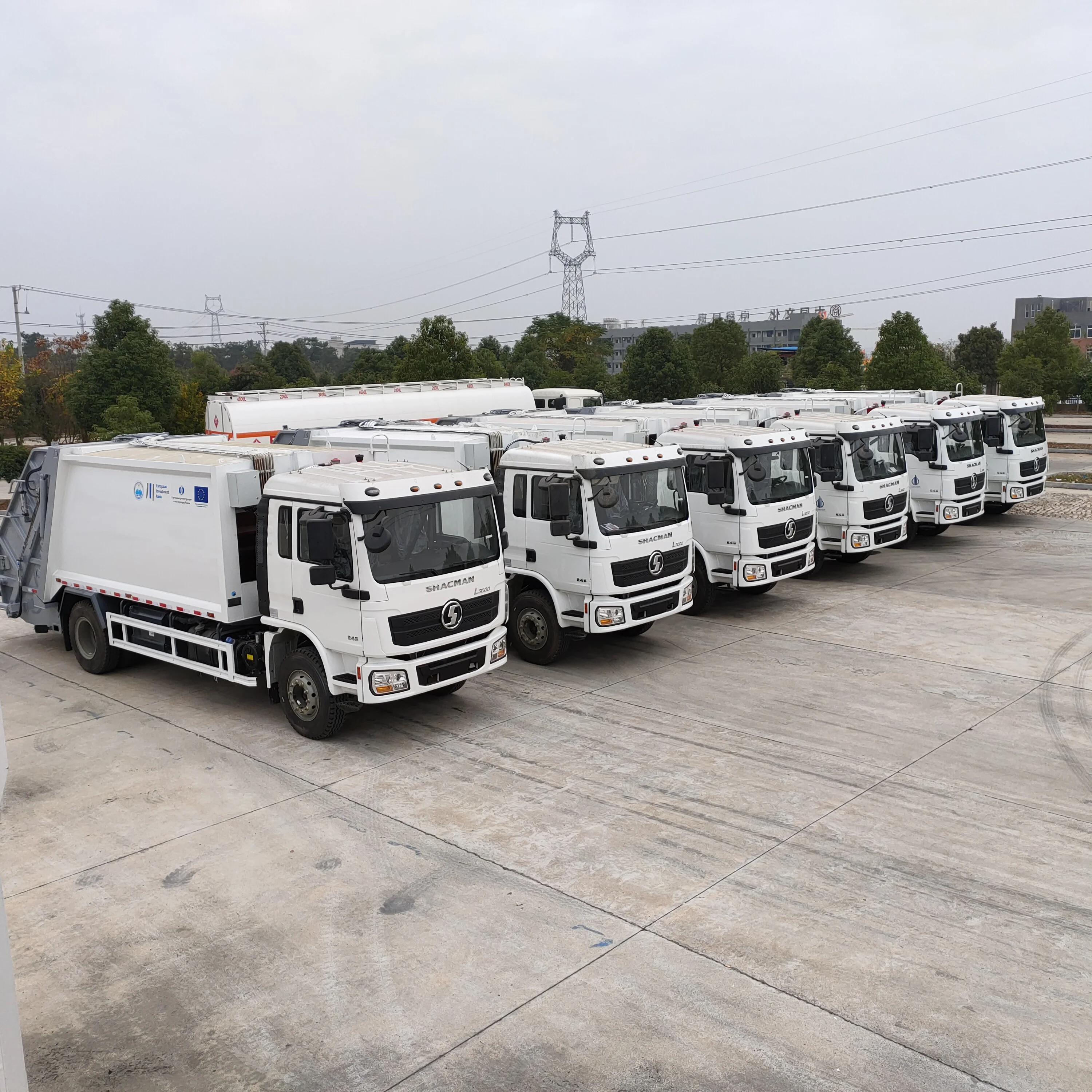 China Sinotruck Shacman Trash Waste Garbage Compressed Compression ...