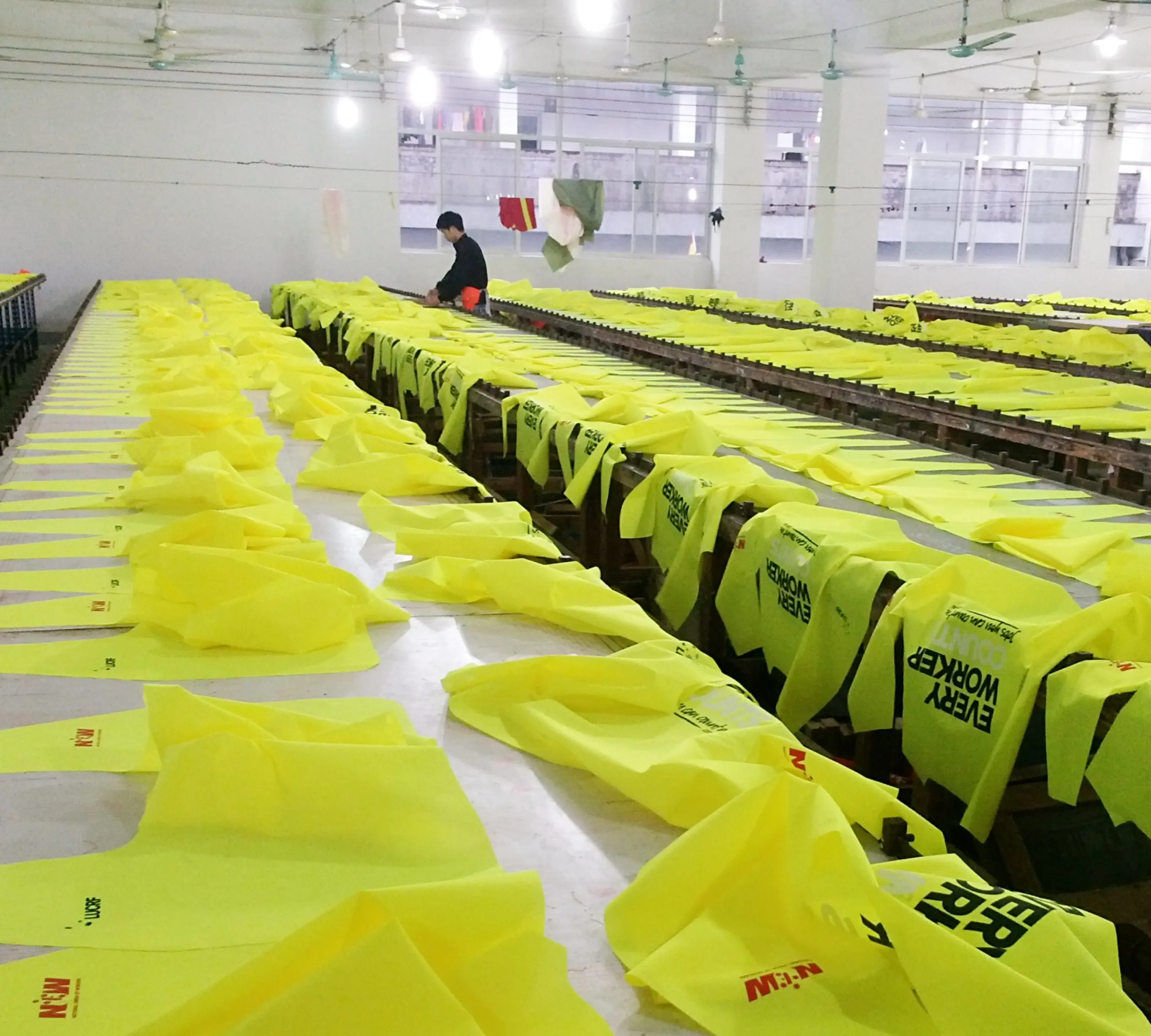 Ce/ansi Certificate Class 2 Reflective High-visibility Id-pocket Road ...