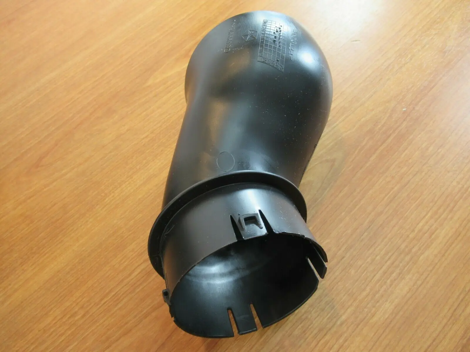2019-2020 Dodge Challenger Engine Air Cleaner Box & Fresh Air Duct Tube ...