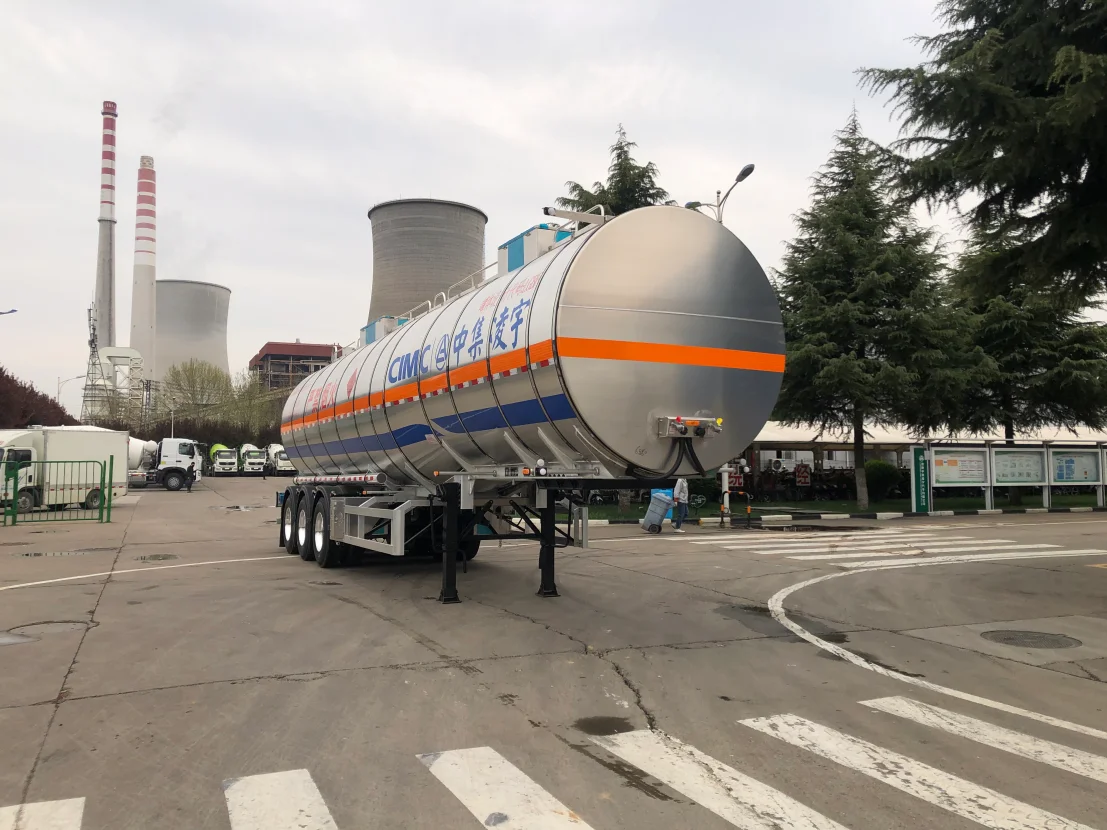 CIMC LINYU Flammable Liquid Semi Trailer 3 Axle 48m3 Aluminum Alloy ...