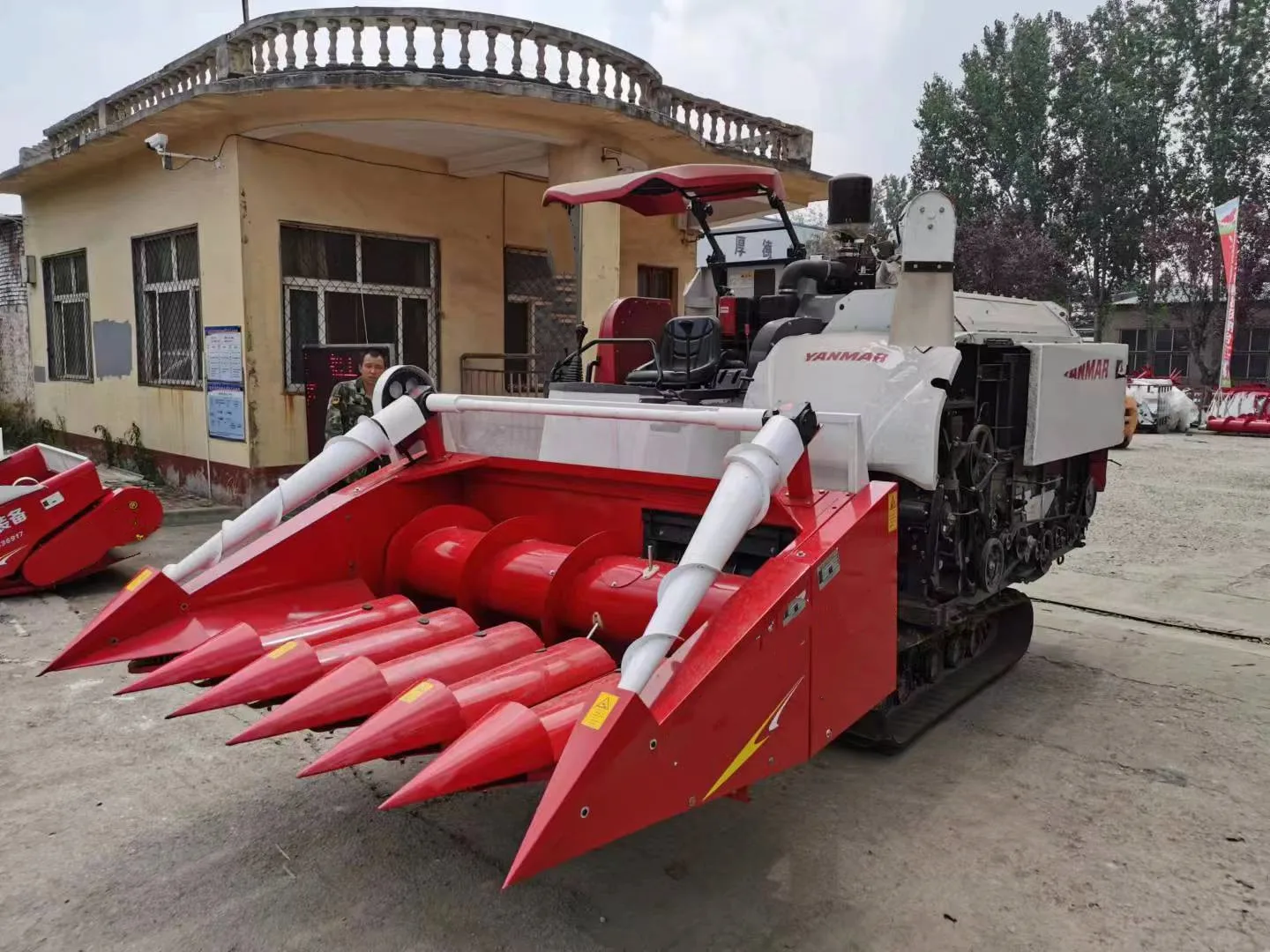 High Productivity Corn Harvester - Geetien Power Tiller Reaper