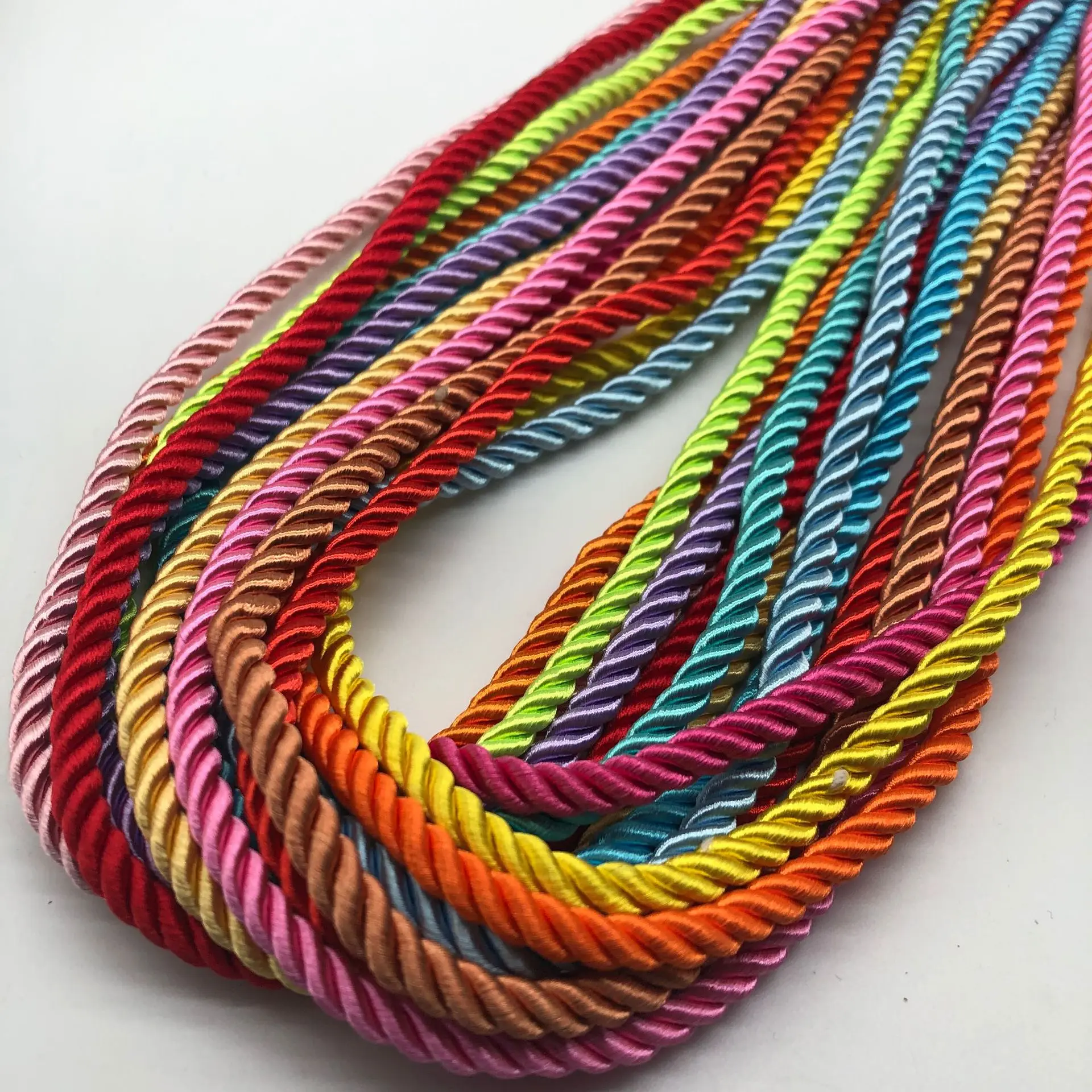 Macrame Cotton Cord - Versatile and Sustainable Twisted Rope