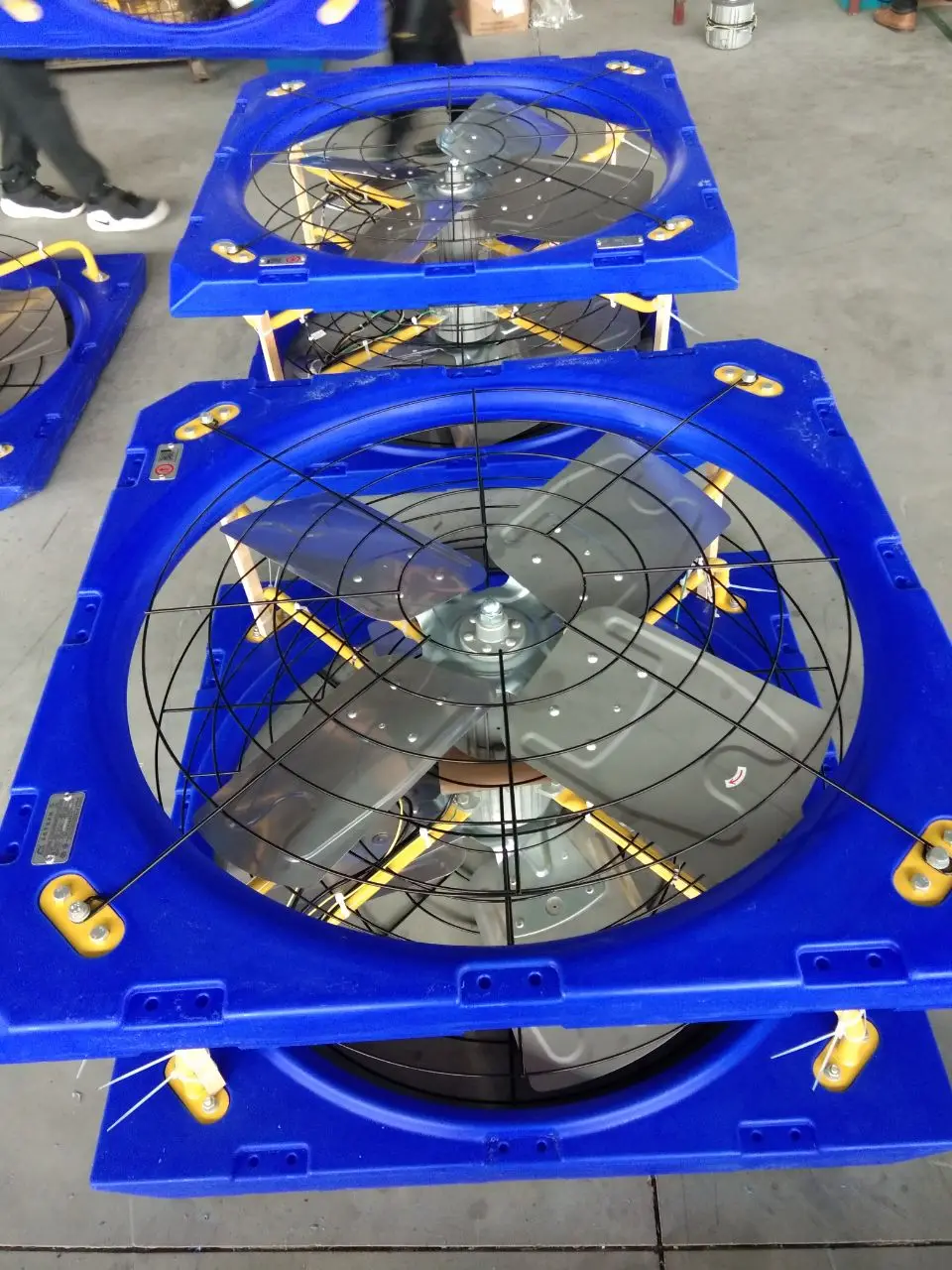 Livestock Greenhouse Fan Dc Hanging Industrial Cooling Fans Farm Fan ...