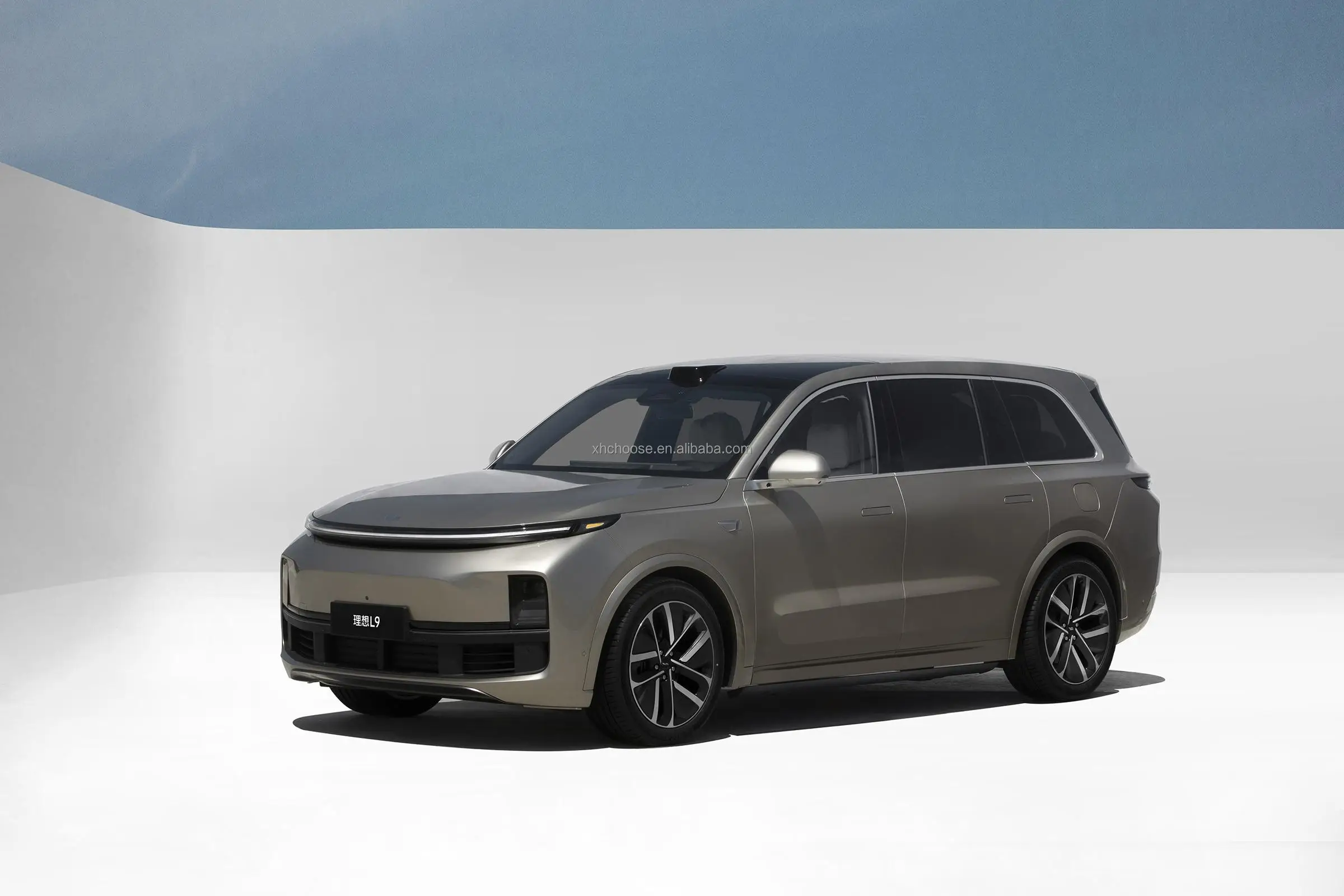 Li Auto L6 Hybrid EV SUV - Luxury and Efficiency Redefined