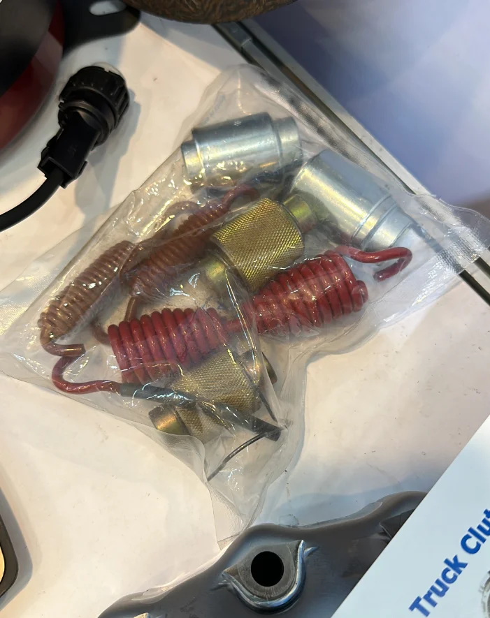 E2769shd Kit8000hd China Heavy Truck Spare Brake Shoe Spring Replace ...