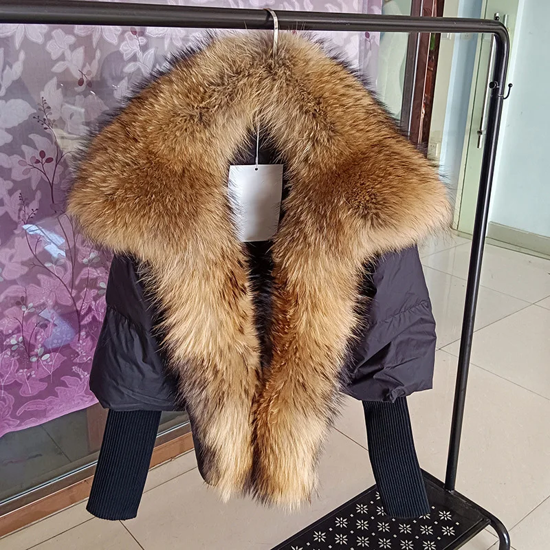 Wholesale Women’s Goose down Jackets with Fox Fur Collar