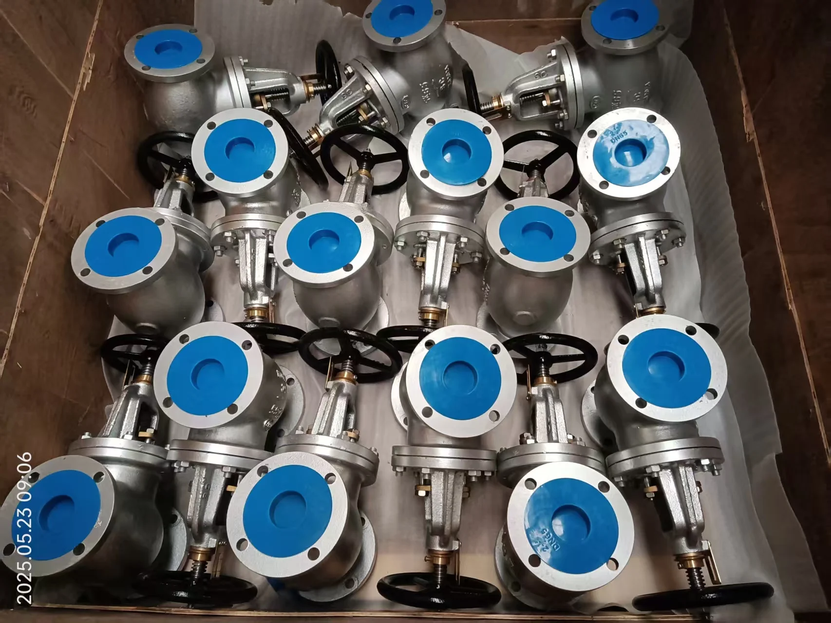 DIN Standard Industrial Cast Steel Flanged Globe Valve for Flow Control ...