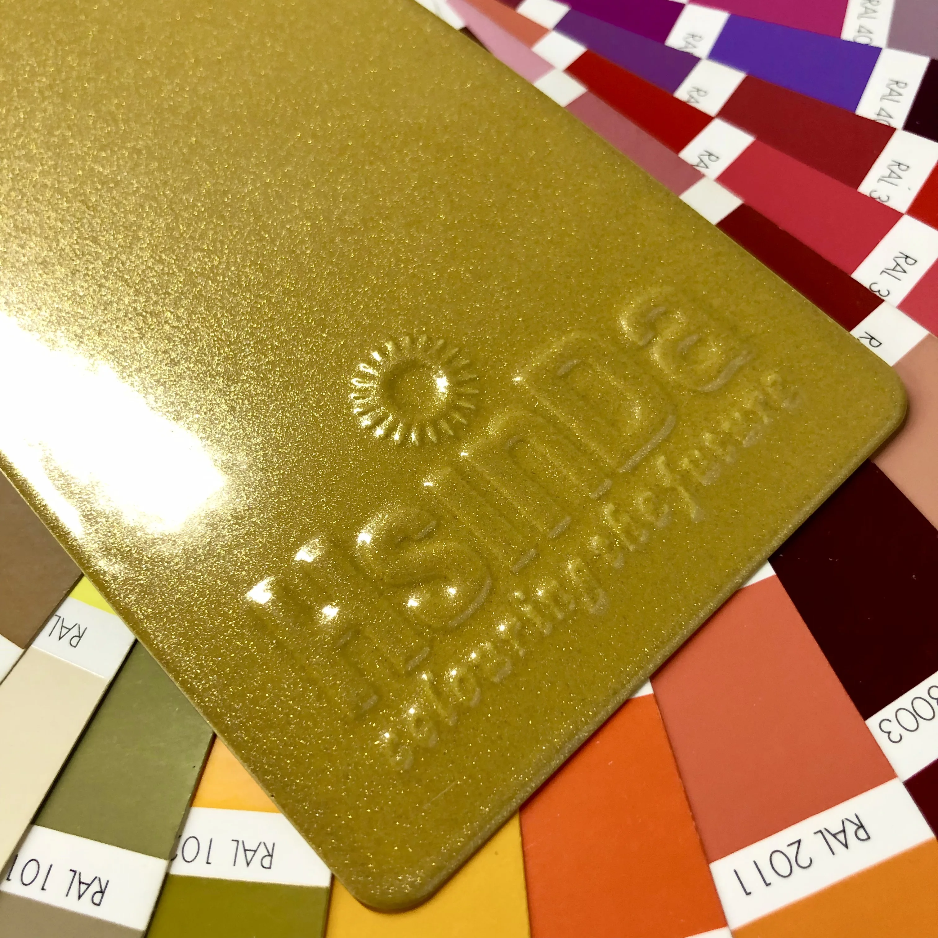 Electrostatic Epoxy Polyester Powder Coating Gold Paint For Metal ...