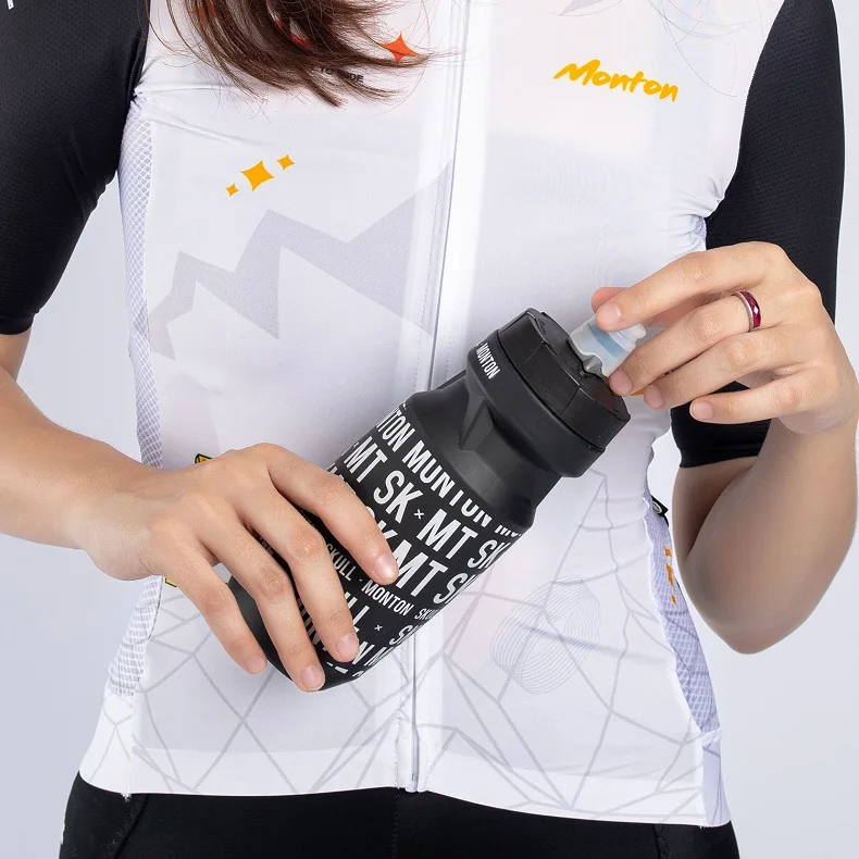 Custom Bike Water Bottles Your Logo Monton Wholesale 600ml Environmental Plastic Sport Drink ...