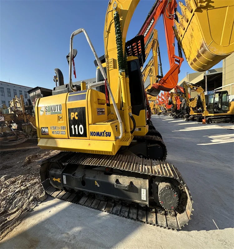 Earth Moving Crawler Excavator Used Komatsu Pc110 Pc110-7/ Second-hand ...