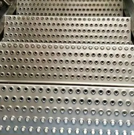 Perforated Metal Diamond Grip Stair Tread Safety Aluminium Grating For ...