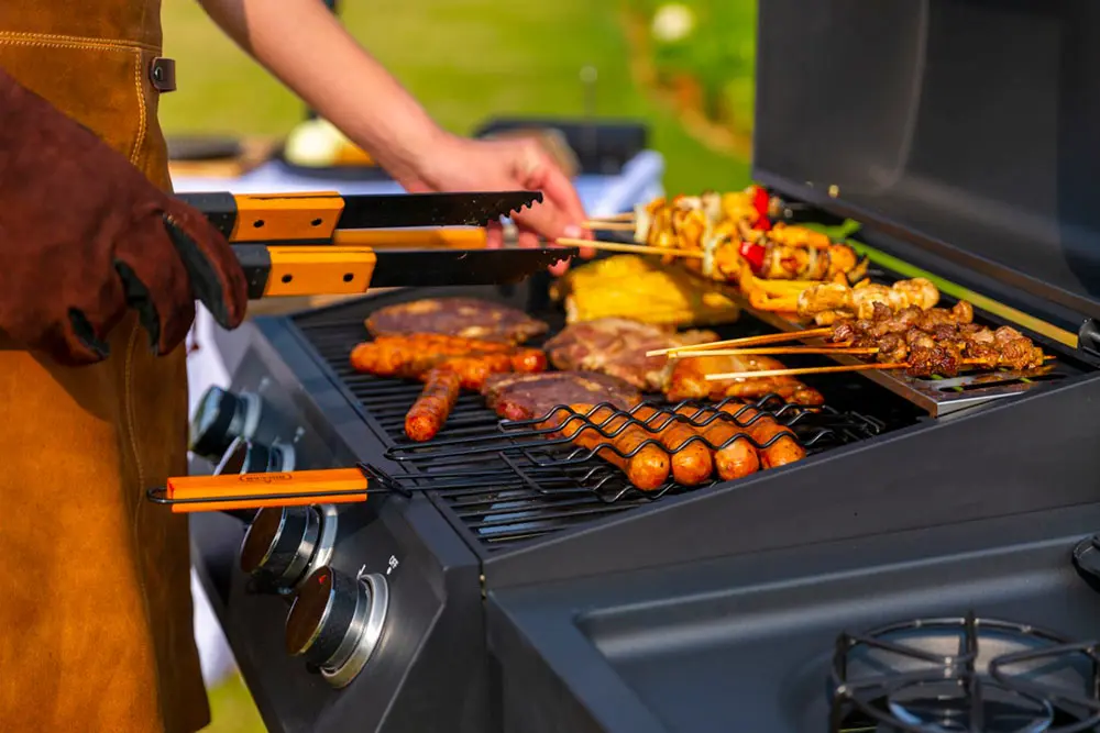 Premium Luxurious Outdoor Gas Grill with 4+1 Main Burners Square Metal ...