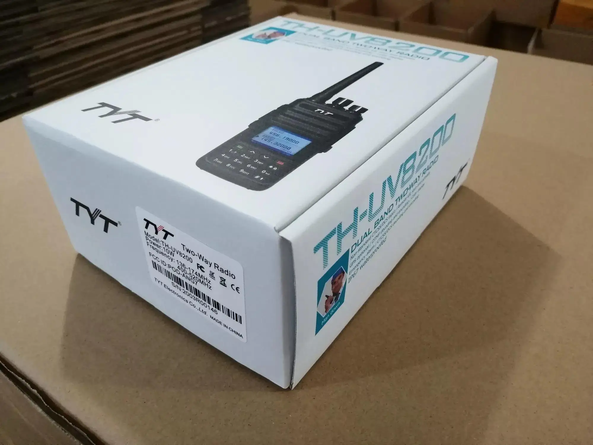 对讲机tyt Th-uv8200 Ip67防水双频全球定位系统10w大功率调频便携式双向收音机256ch彩色显示器，vox，dtmf - Buy 10w对讲机,Uv8200,10 W防水对讲机 ...
