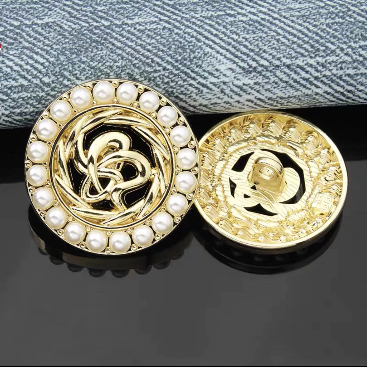High Quality Round Gold Sliver Metal Buttons for Women Coat Clothing ...