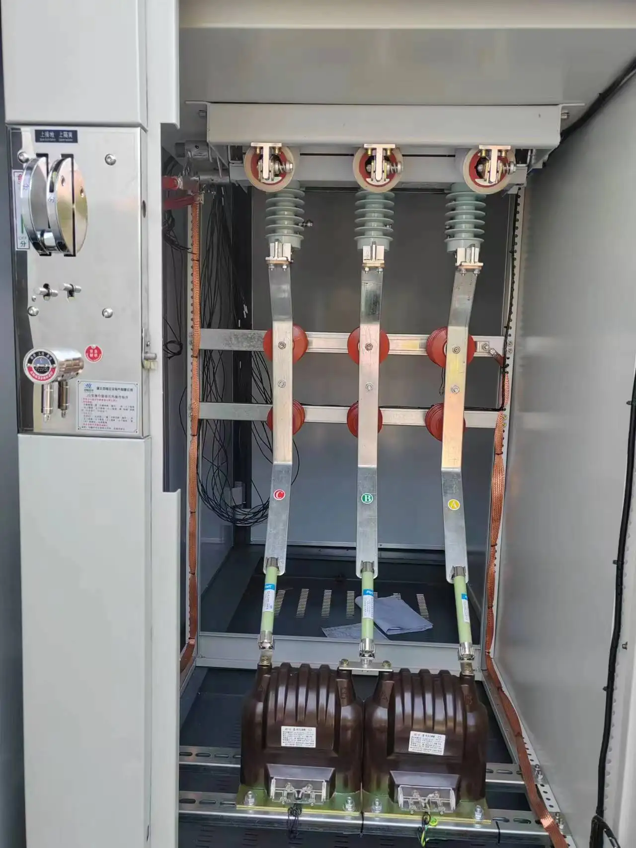 Kyn28 High-voltage Distribution Switchgear Indoor Armored Removable Ac Metal Closed 6kv 12kv 630 ...