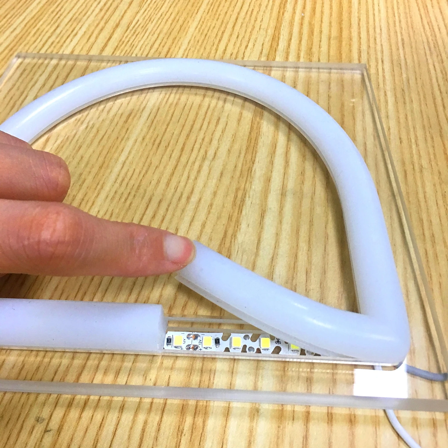 2024 New Design Separated 6mm DC12V Neon LED Strip Lights