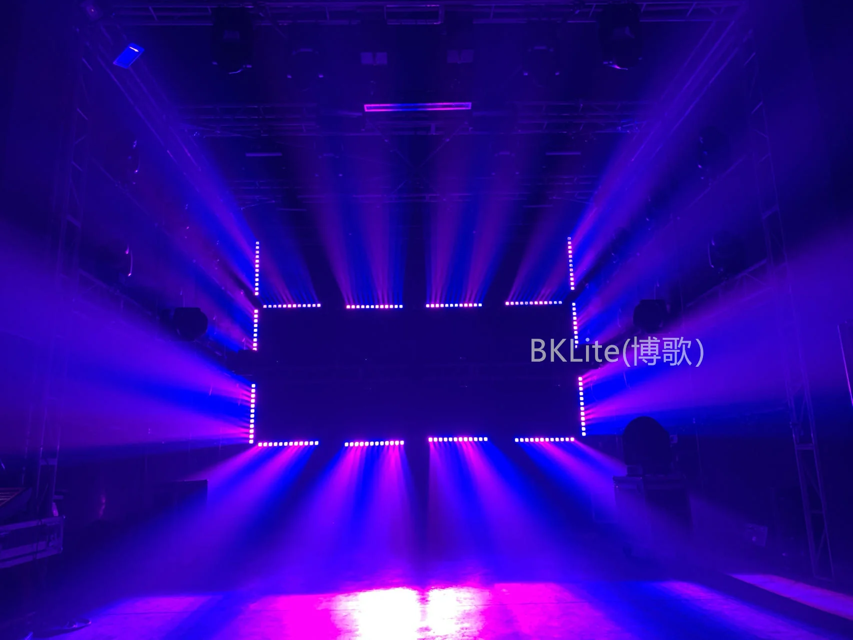 12x40w LED ZOOM Beam BAR - 50000 Hours Lifespan & RGBW Color