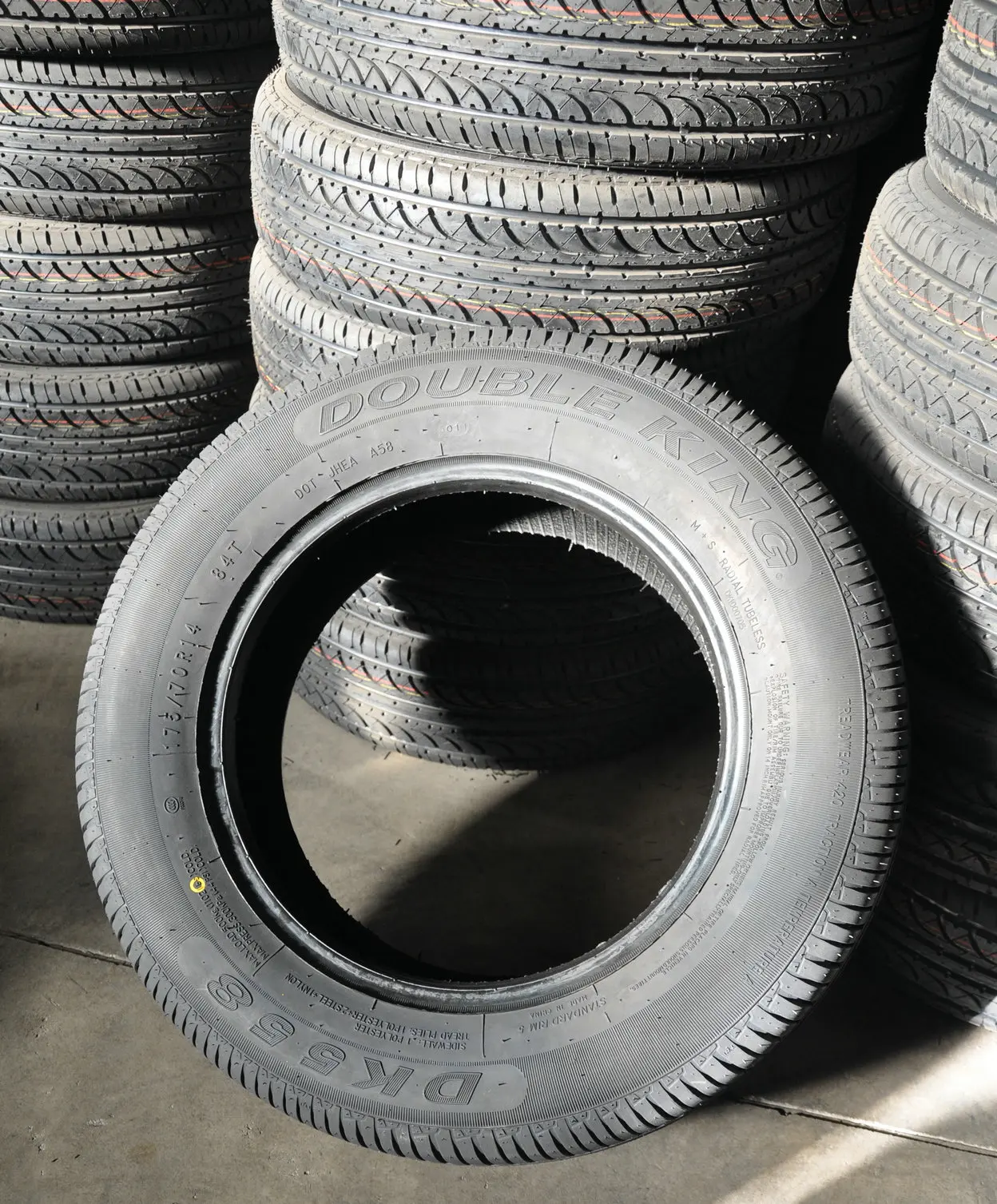 Alibaba.com: DOUBLEKING DK558 175/70R14LT light truck tire — durable ...