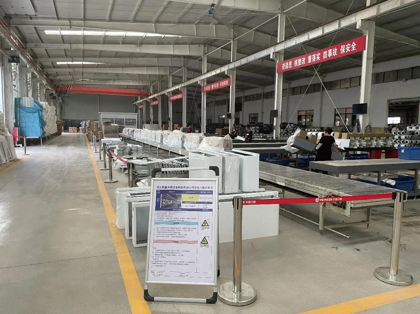 Chilled Water Fancoil 220V Ceiling Concealed Ducted Type Hydronic Small ...