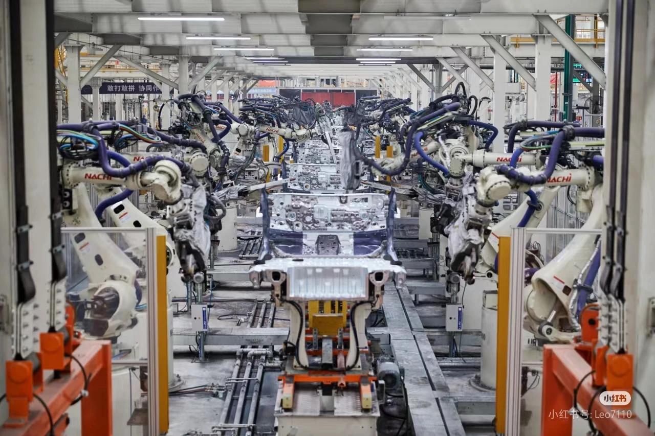 Toyota 2025 Platinum EV: 700km Range, 250-300kW Power, Compact SUV ...