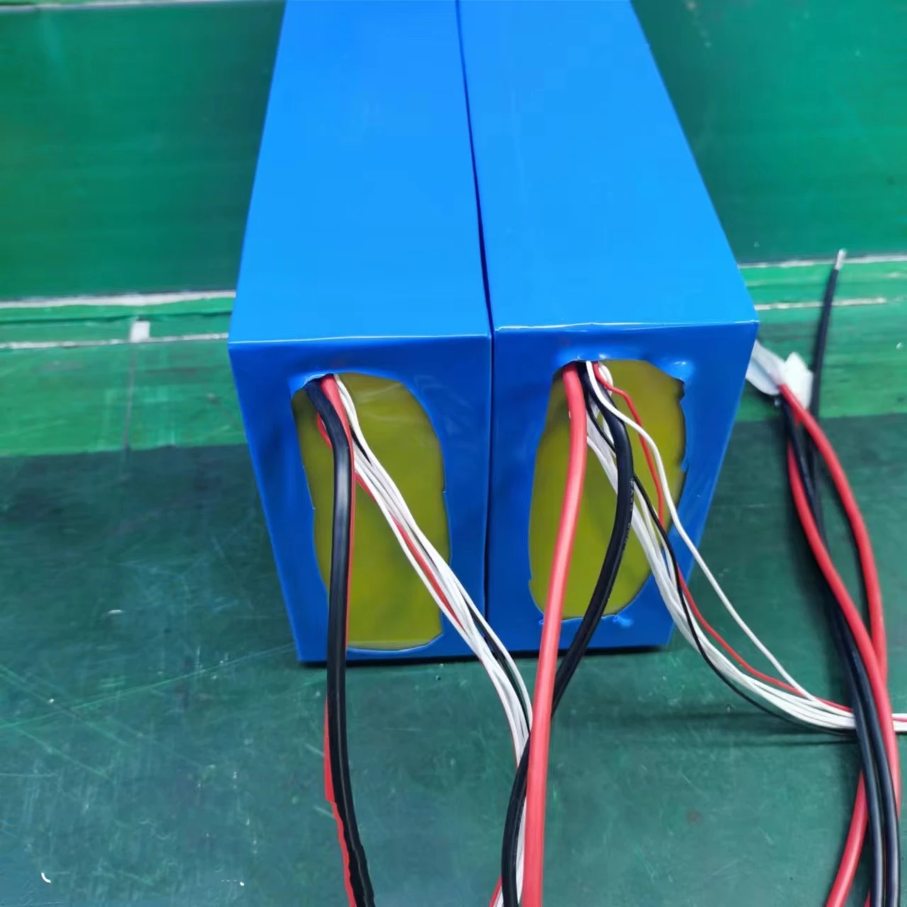 Customized Skateboard Battery - 18650 Cells for E-bikes