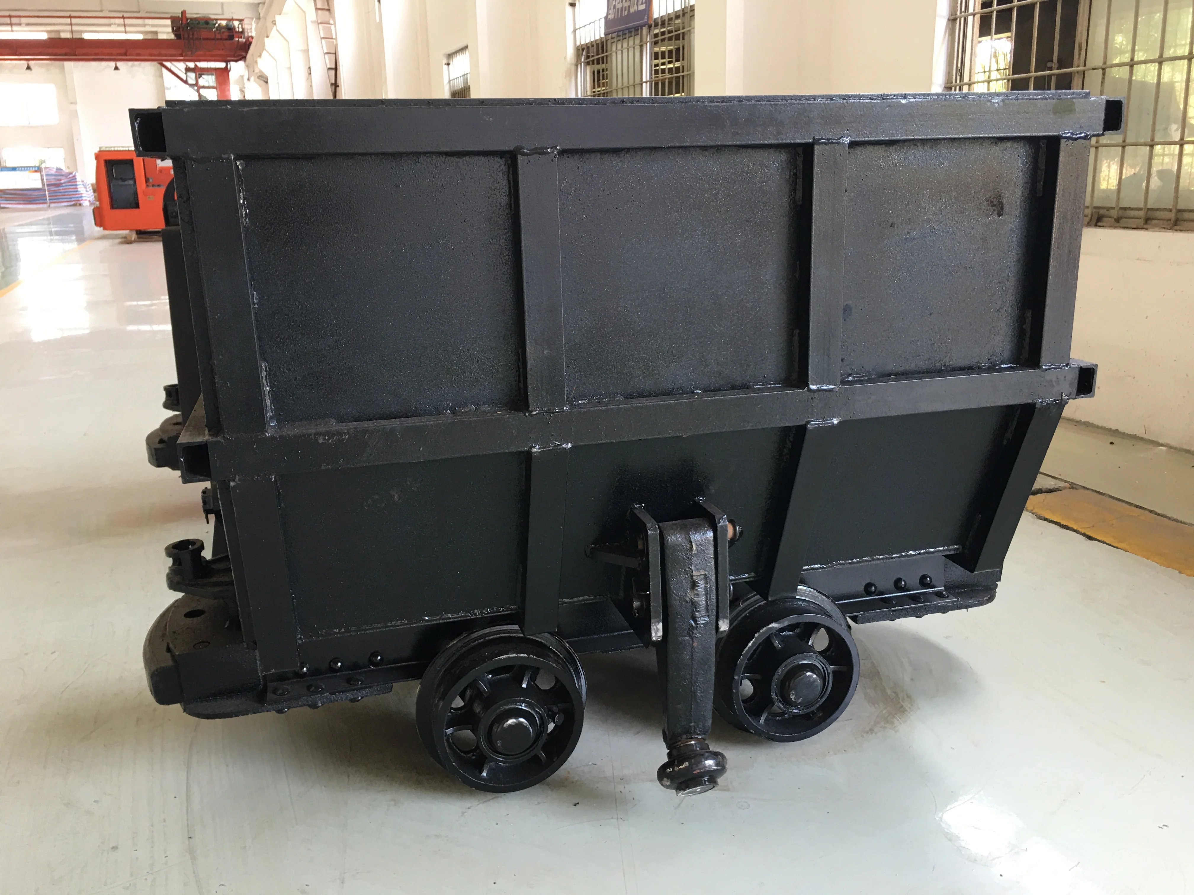Bucket Tipping Rail Cocopans Mine Car Trolley - 600MM Gauge