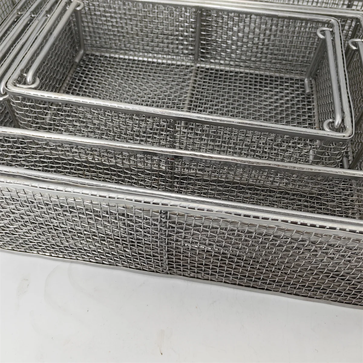 Sus Punch The Panel And Weld The Mesh Frame Customized Design High Quality Wire Mesh Basket ...
