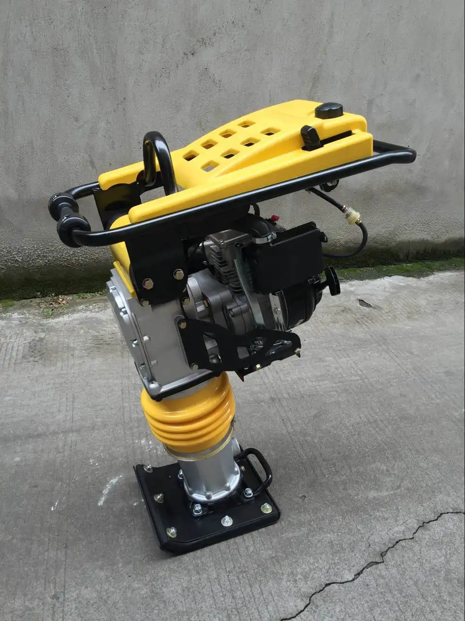 Robin Eh-12 Petrol Engine 160lbs Construction Rammer Machine