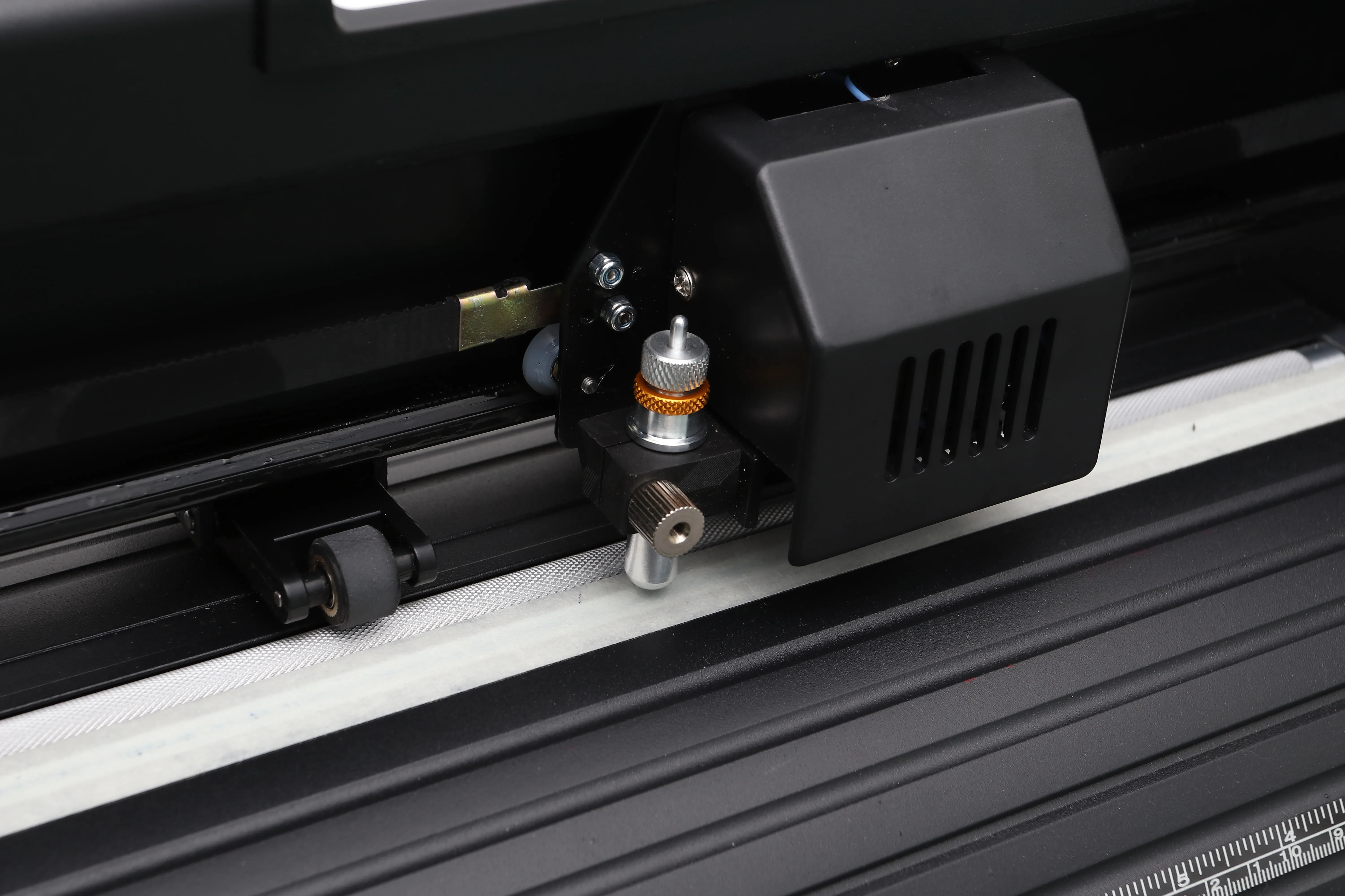 Mini Cutter Plotter - Efficient Vinyl Cutting Machine