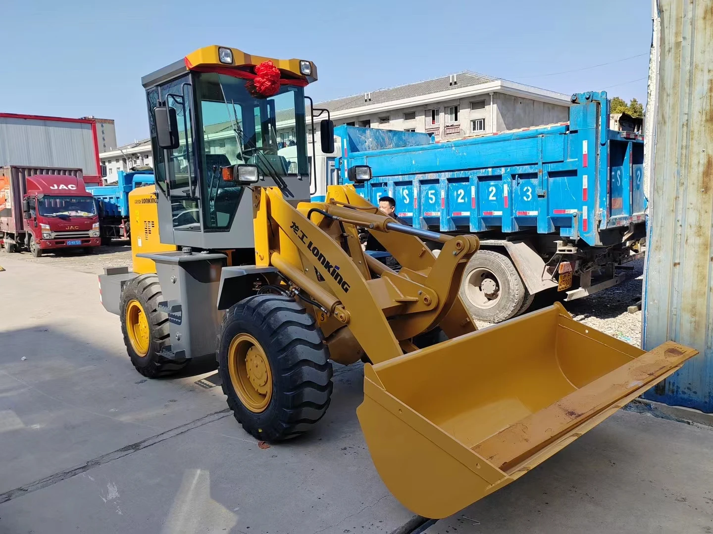 Lonking Large Scale Wheel Loader Lg820 For Heavy Duty Work Sturdy ...