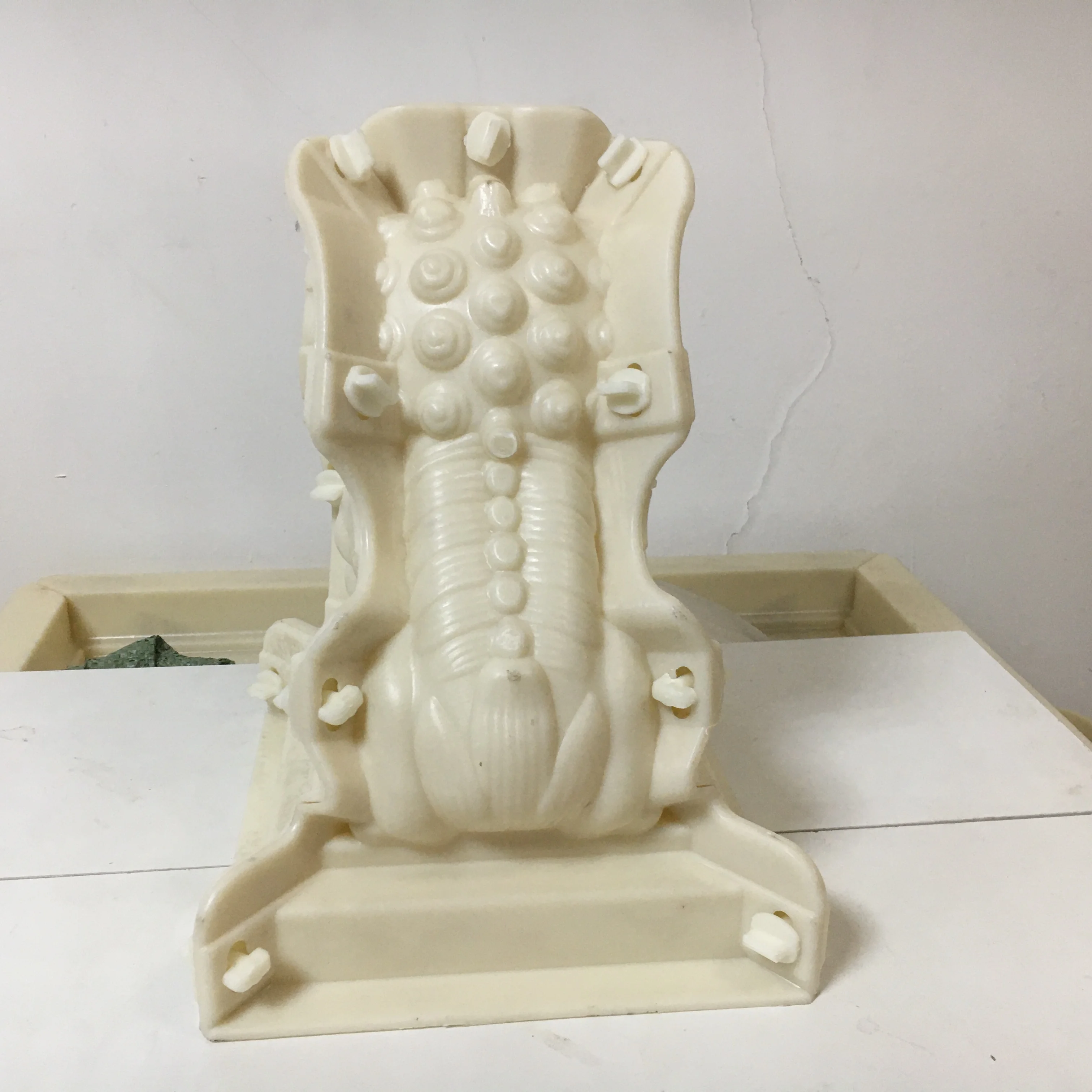 Precast Outdoor Decoration Cement Concrete Statues Plastic Kirin Mold ...