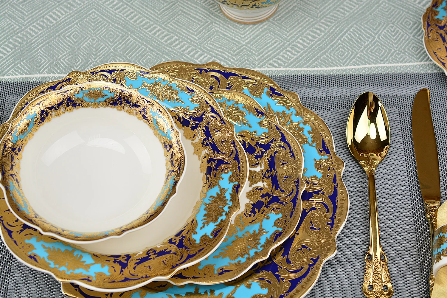 Karosa Design Dishes And Plates Set Wedding Festival Golden Bone China ...
