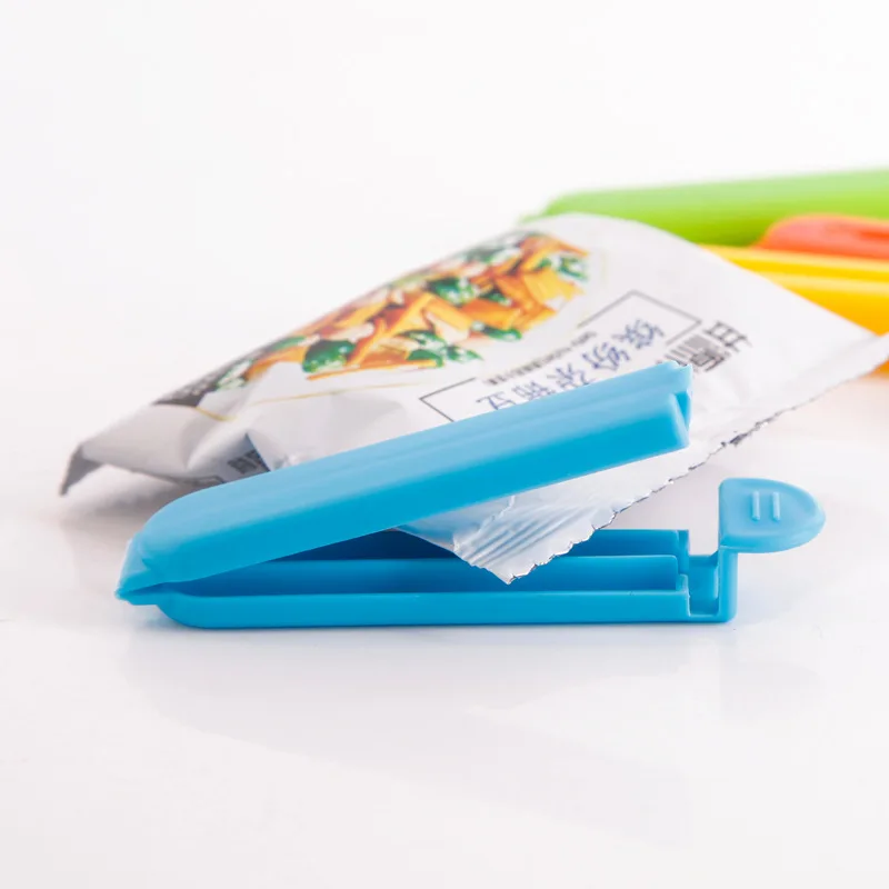Plastic Bag Closing Clips - Seal Food Snack Bags Securely